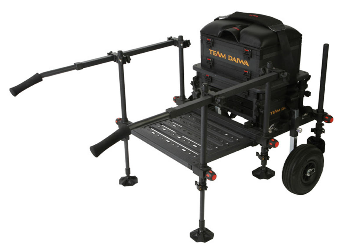 DAIWA TEAM DAIWA 302 SEAT BOX Model No TD302SB | Seat Boxes | Fishing Mad